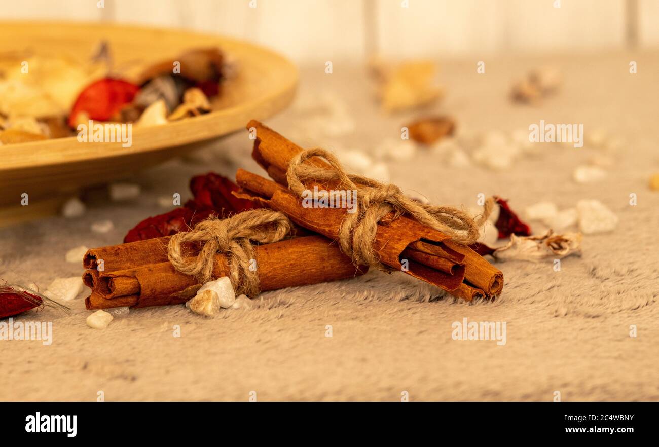 Fragrant sticks and dried flowers for aromatherapy Stock Photo - Alamy