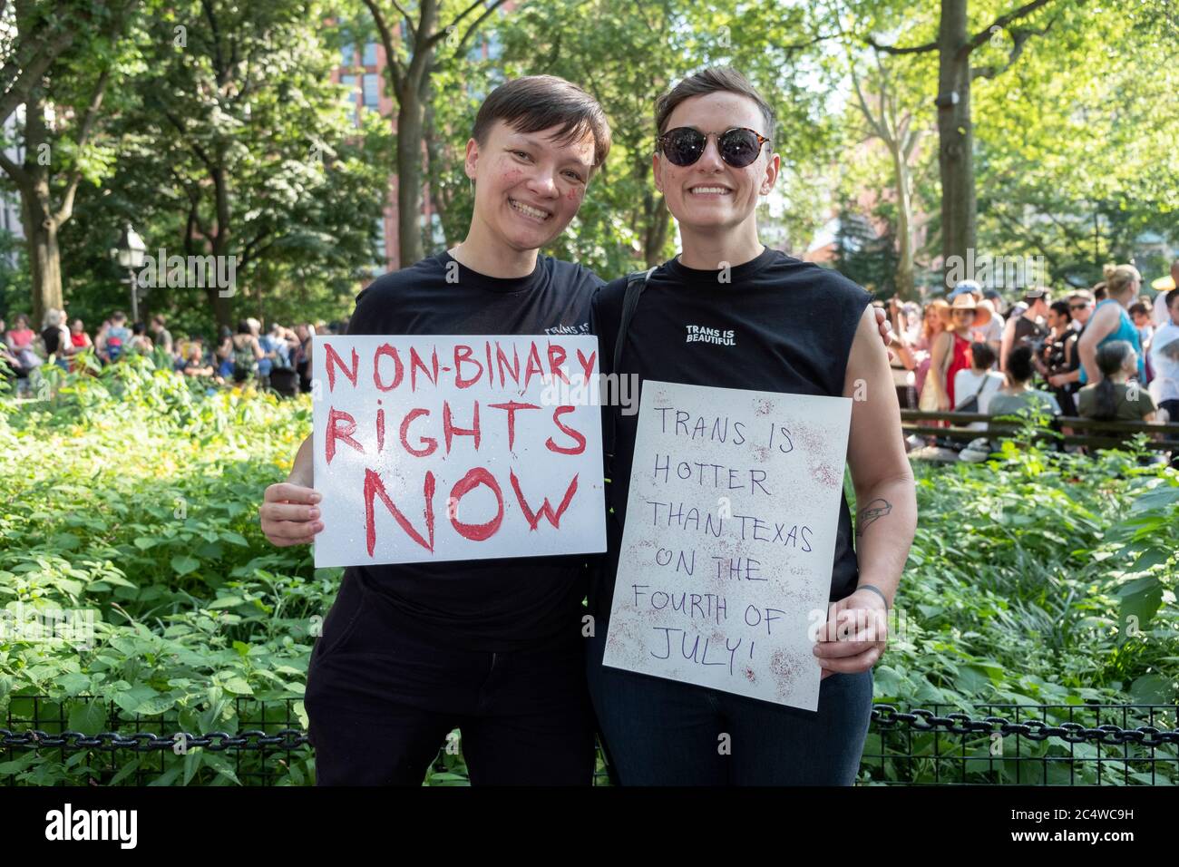 Non binary gender hi-res stock photography and images - Alamy