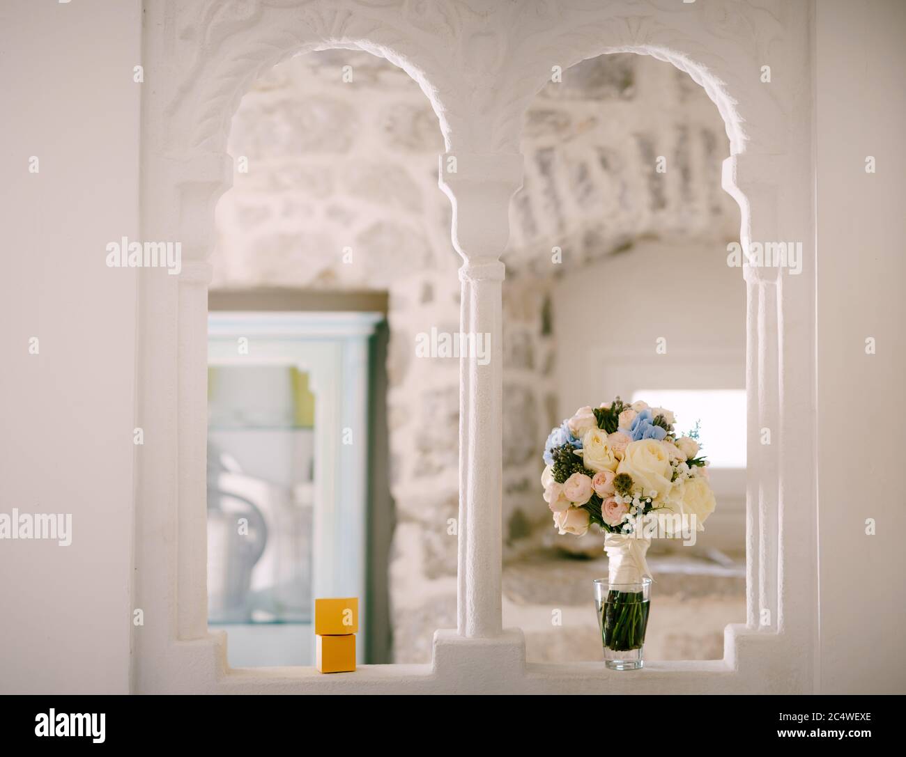 Babys breathe flowers hi-res stock photography and images - Alamy