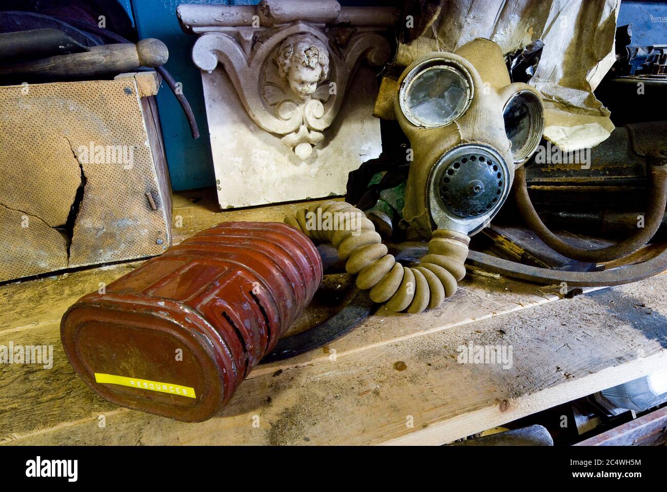 World War 2 Gas Mask Stock Photo - Alamy