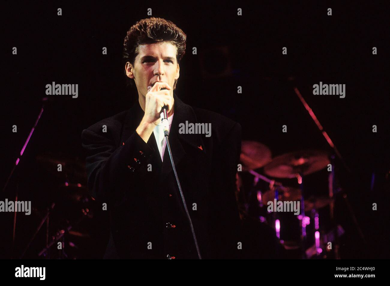 Simon Climie from Climie Fisher live at the Dominion. London, November ...