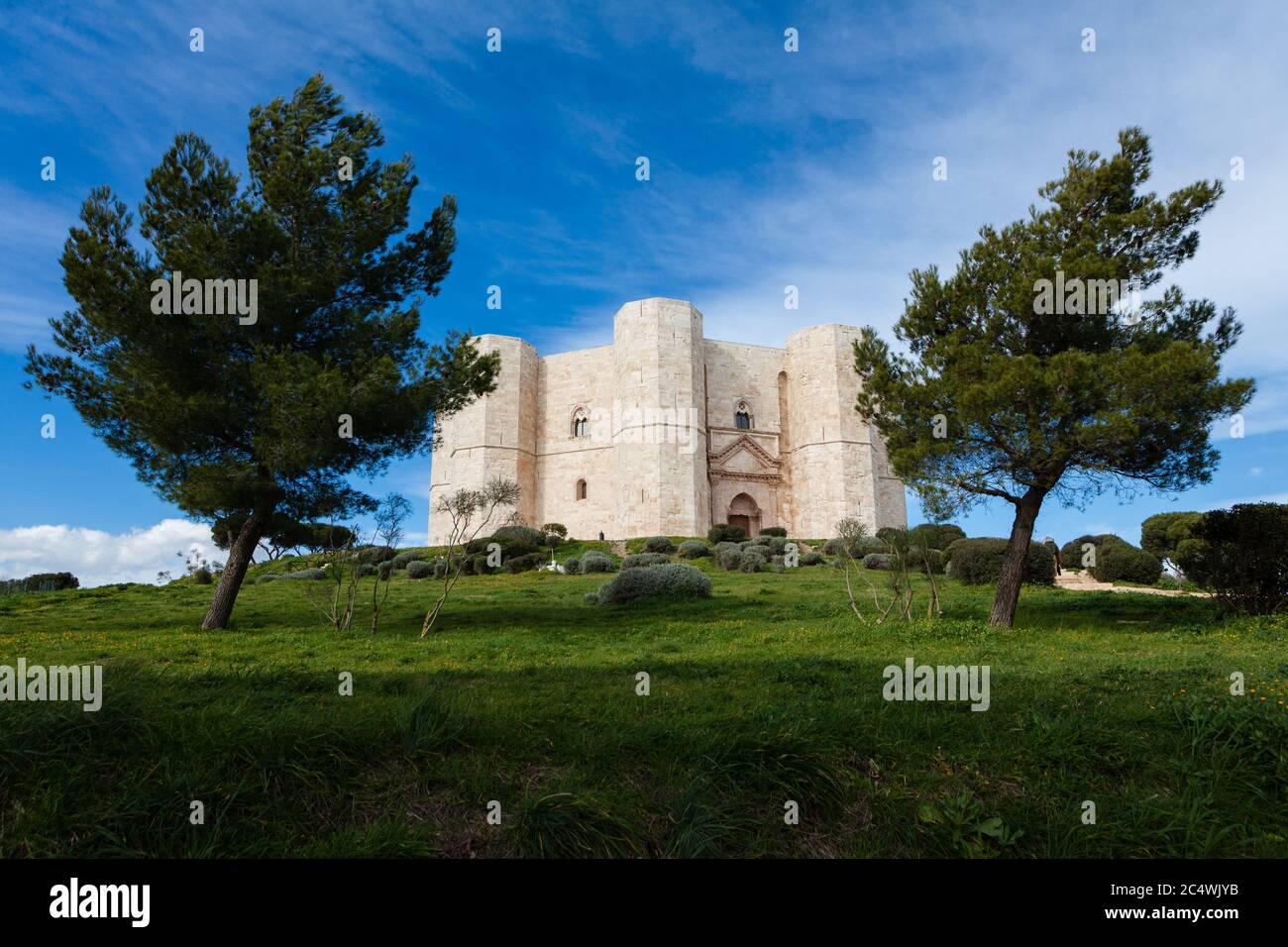 Ancient fortress of Castel del Monte, Italy Stock Photo - Alamy