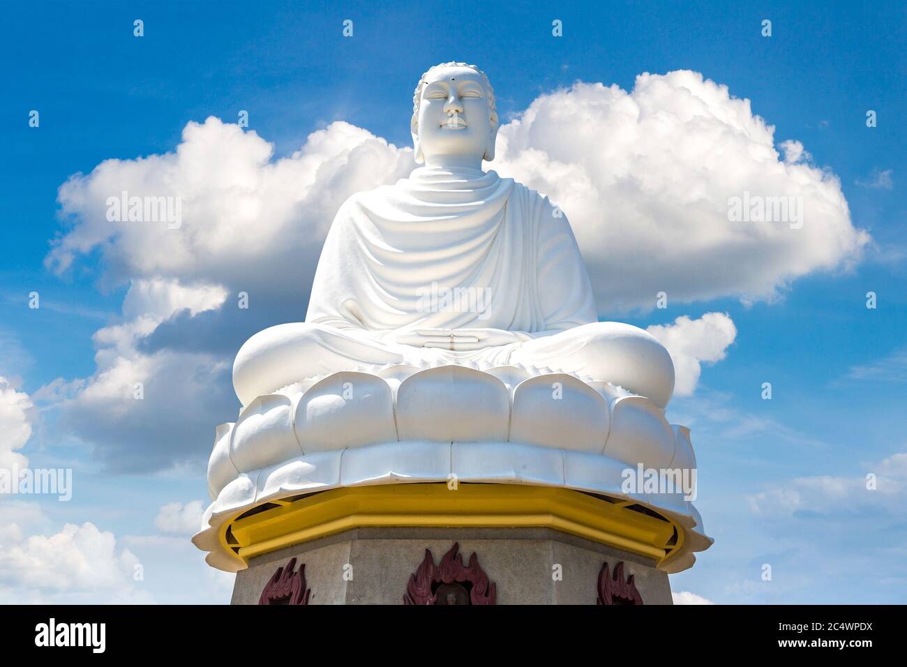 White lotus pagoda vietnam hi-res stock photography and images - Alamy