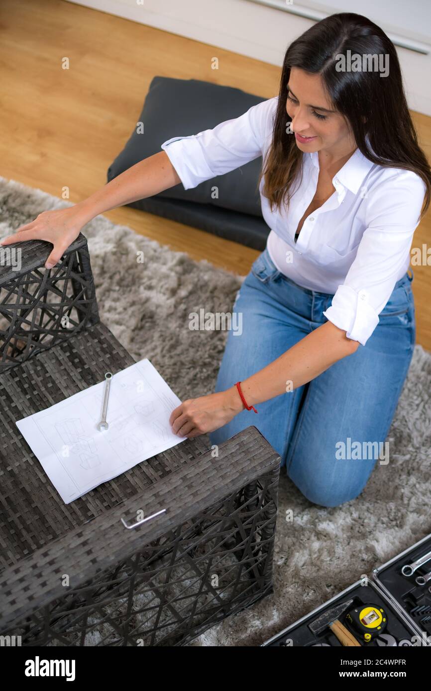 Assembling instructions hi-res stock photography and images - Alamy
