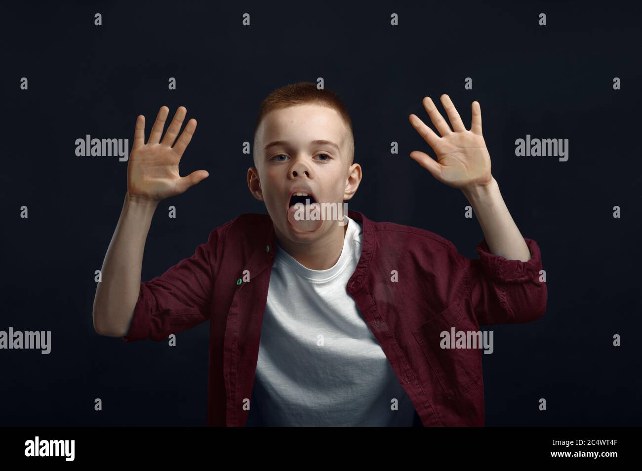 Child press face glass hi-res stock photography and images - Alamy