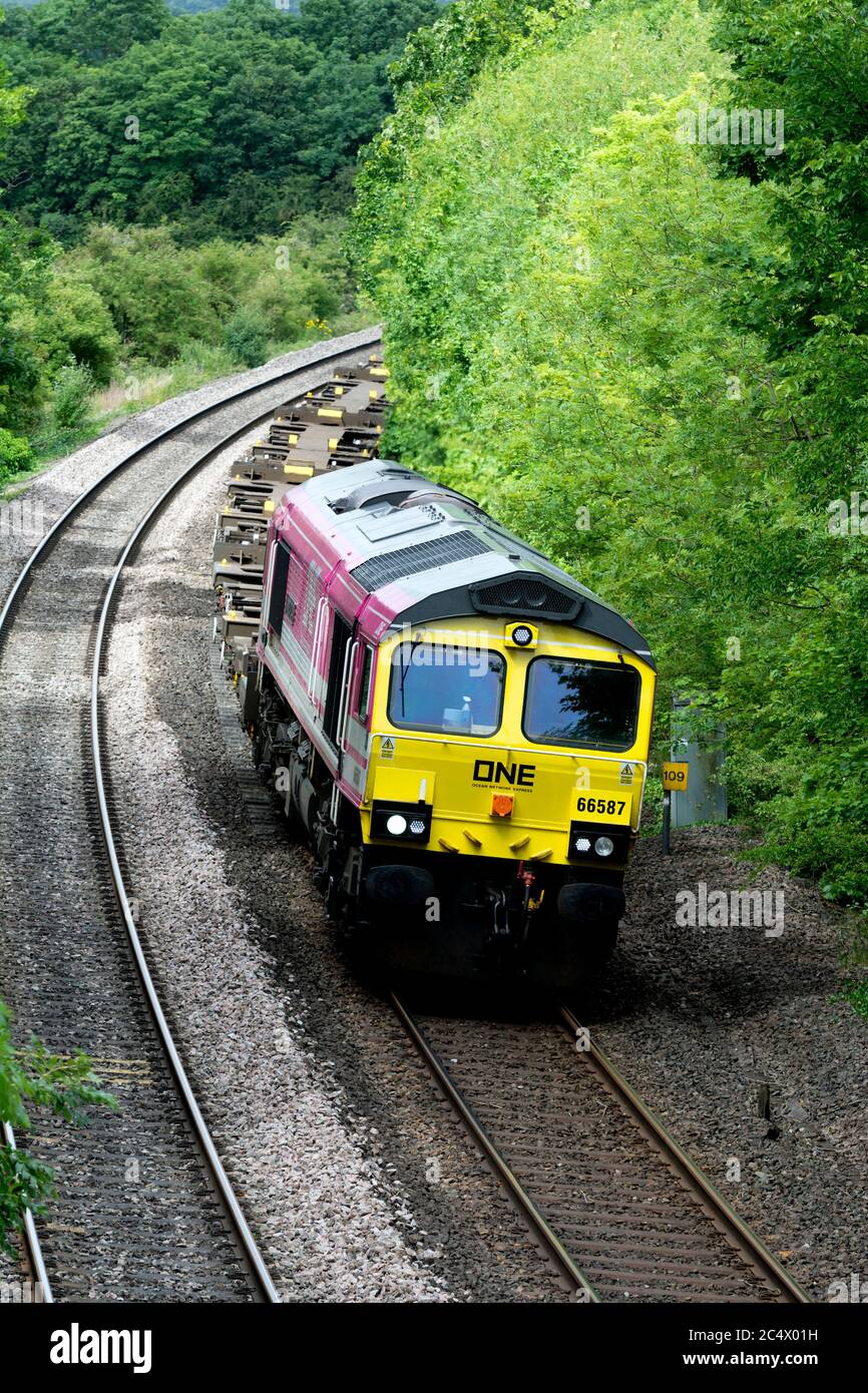 One network express hi-res stock photography and images - Alamy