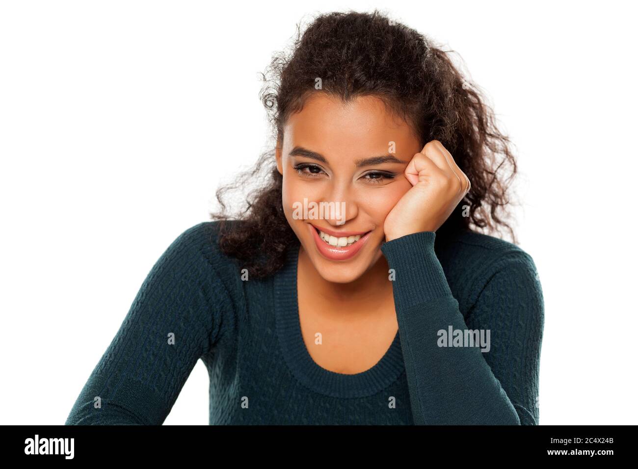 Dark skinned women hi-res stock photography and images - Alamy