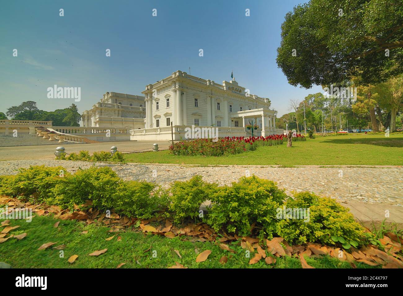 Bagh-e-Jinnah Park Picturesque View of Quaid-e-Azam Library on a Sunny ...