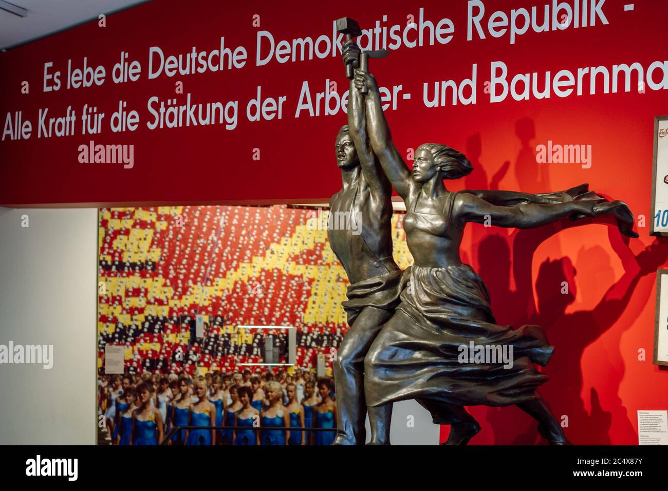 Everyday life in the gdr hi-res stock photography and images - Alamy