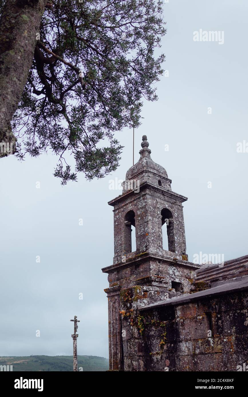 Abandoned church and tree and spain hi-res stock photography and images ...