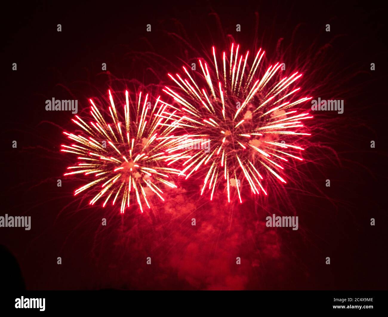 Spectacular fireworks hi-res stock photography and images - Alamy