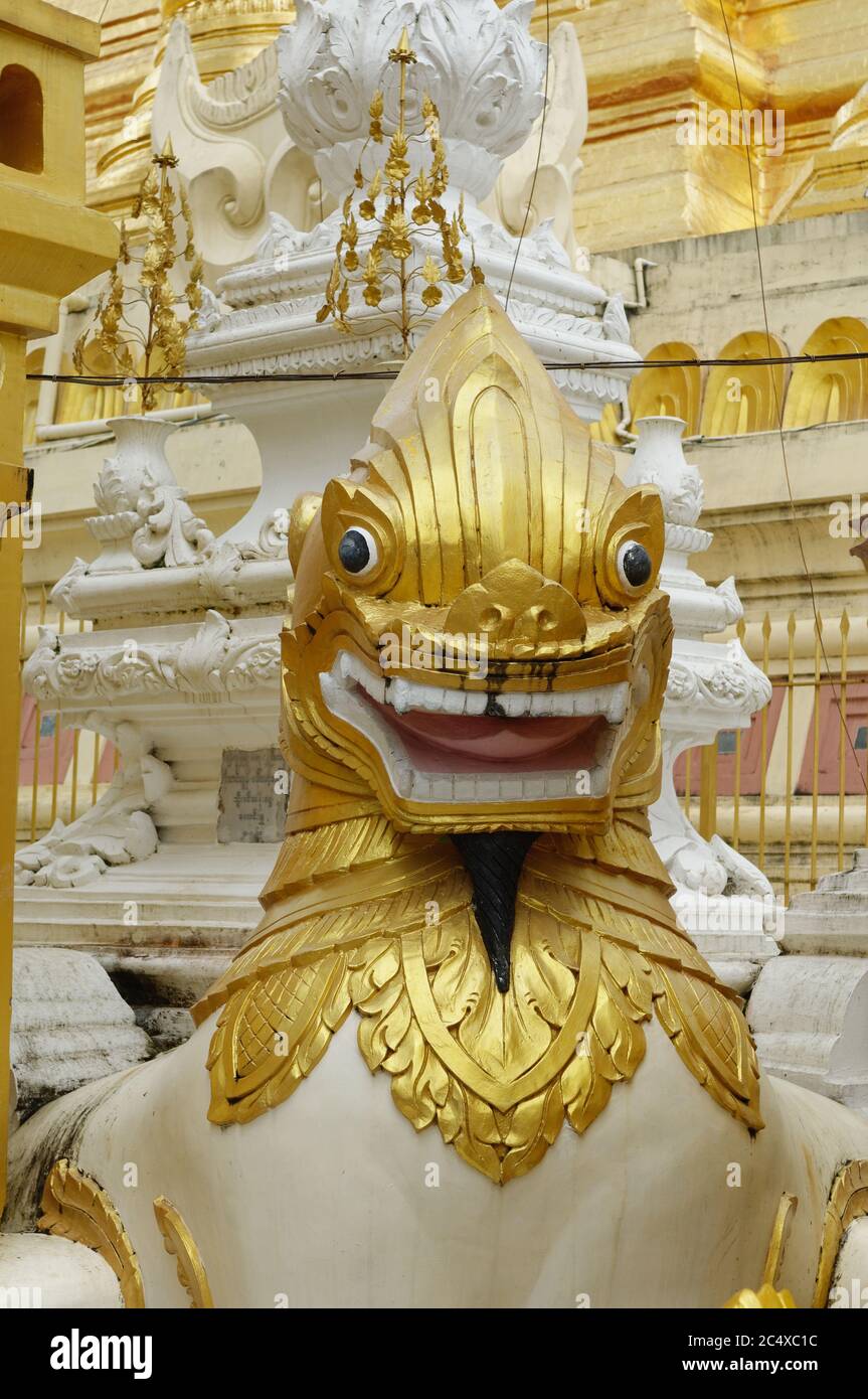 Golden head of a dragon at the Shwedagon Pagoda, Yangon, Myanmar Stock ...