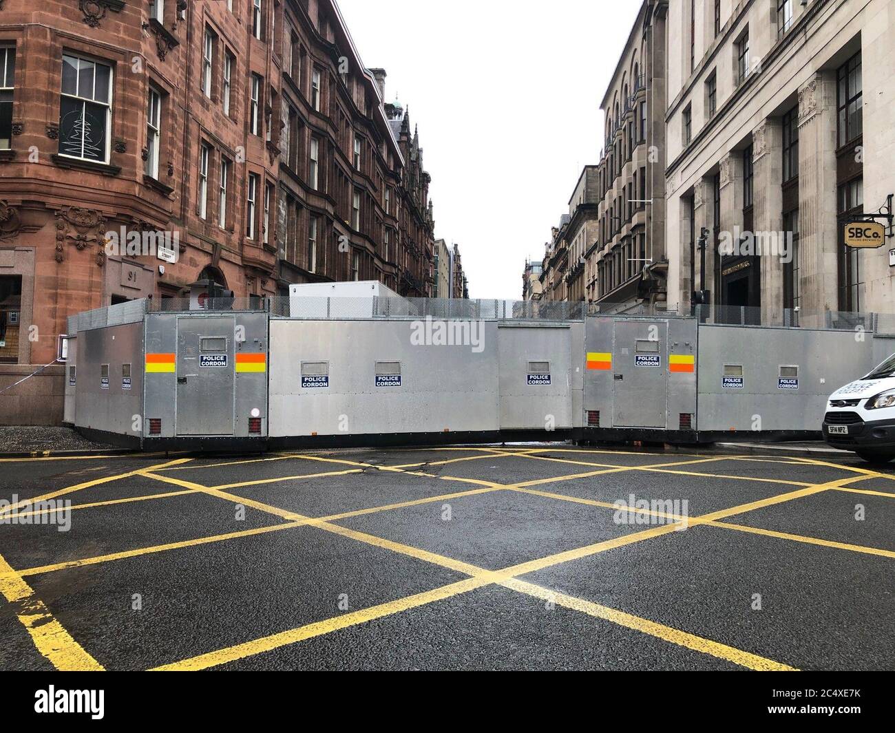 Crime scene barriers hi-res stock photography and images - Alamy