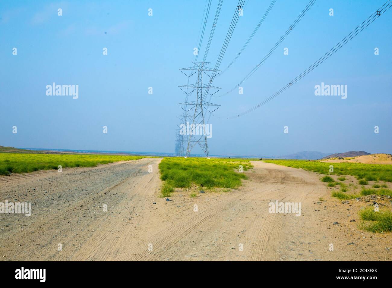 desert roads in saudi arabia Stock Photo - Alamy