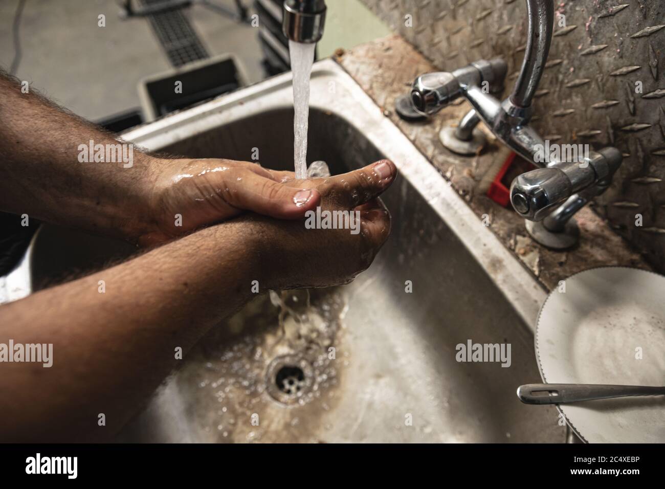 Washing up hands hi-res stock photography and images - Alamy