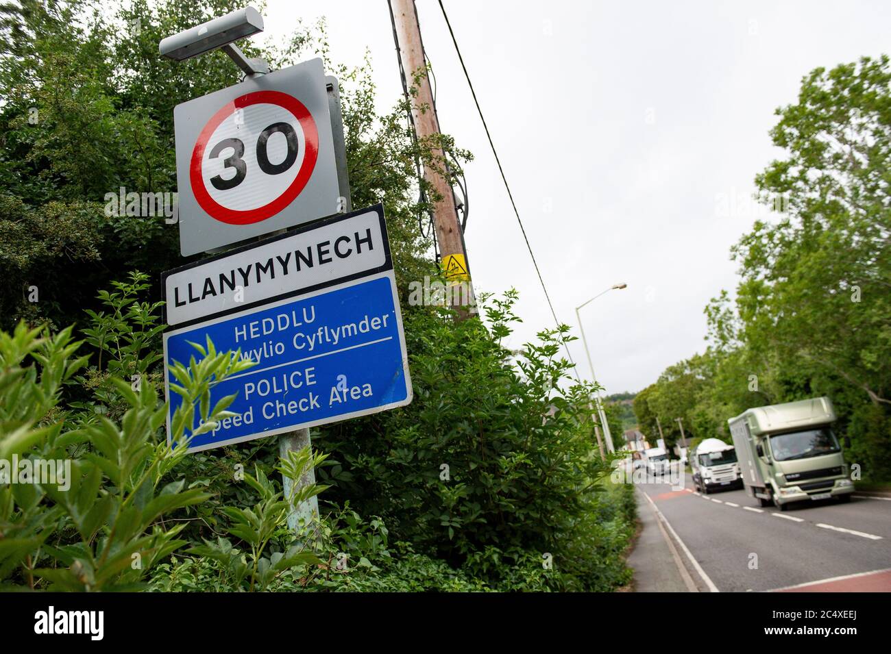 Welcome To Wales Road Sign High Resolution Stock Photography and Images ...