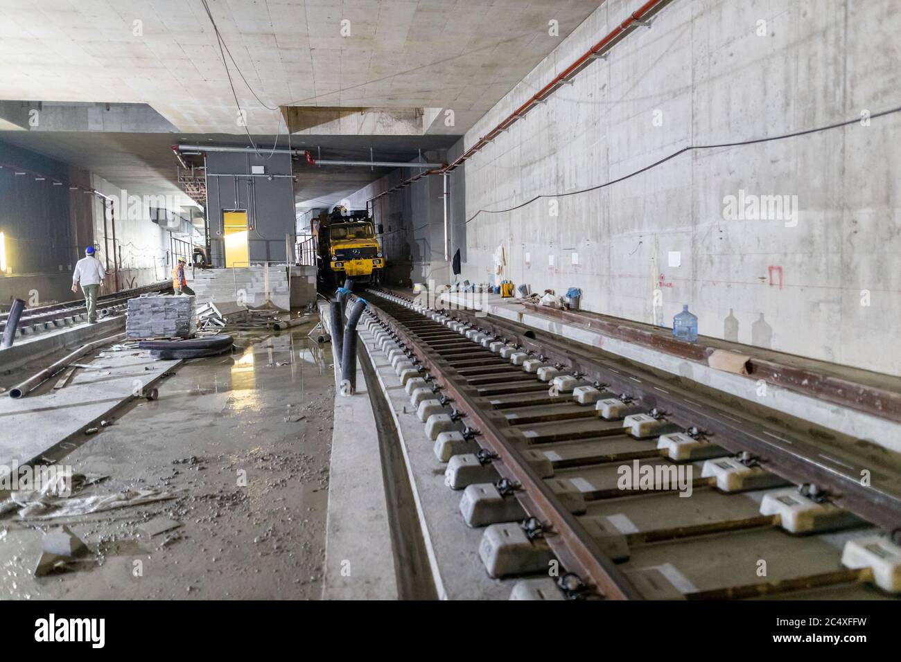 Construction of metro hi-res stock photography and images - Alamy