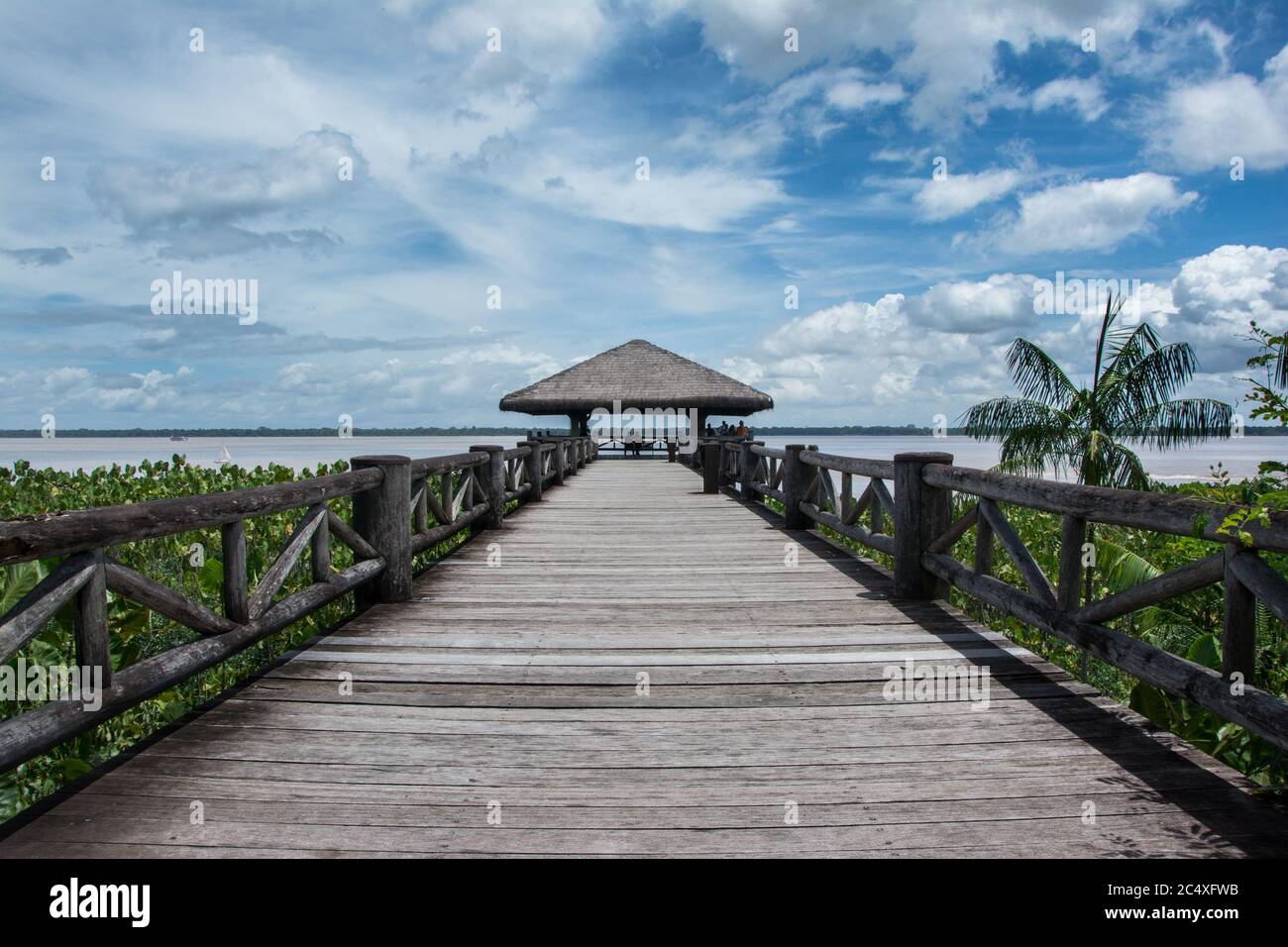 Wooden plataform hi-res stock photography and images - Alamy