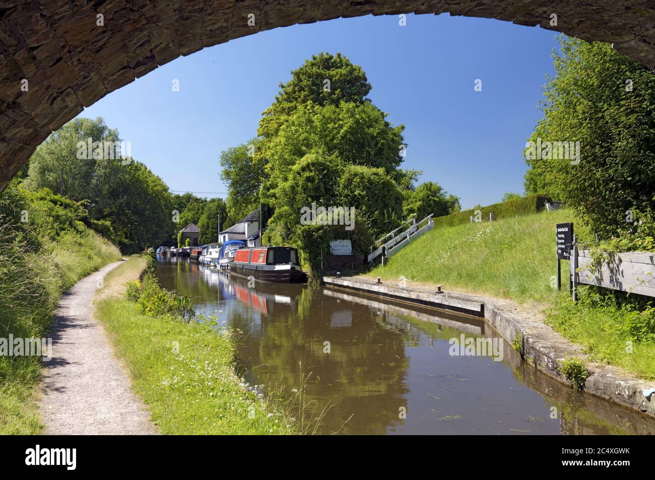 Abergavenny and Brecon Canal, Govilon near Abergavenny, Wales, UK Stock ...