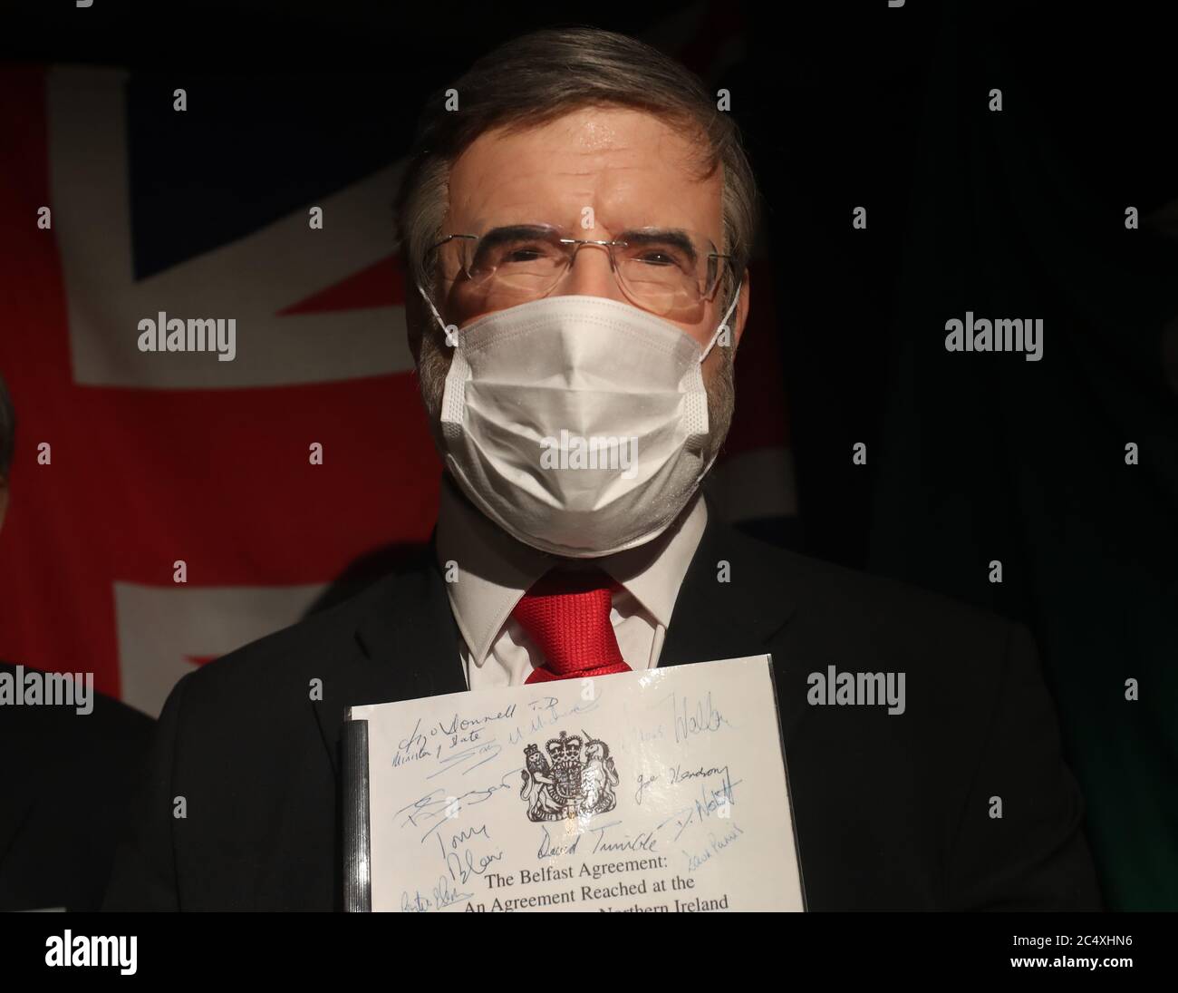 Gerry adams mask hi-res stock photography and images - Alamy