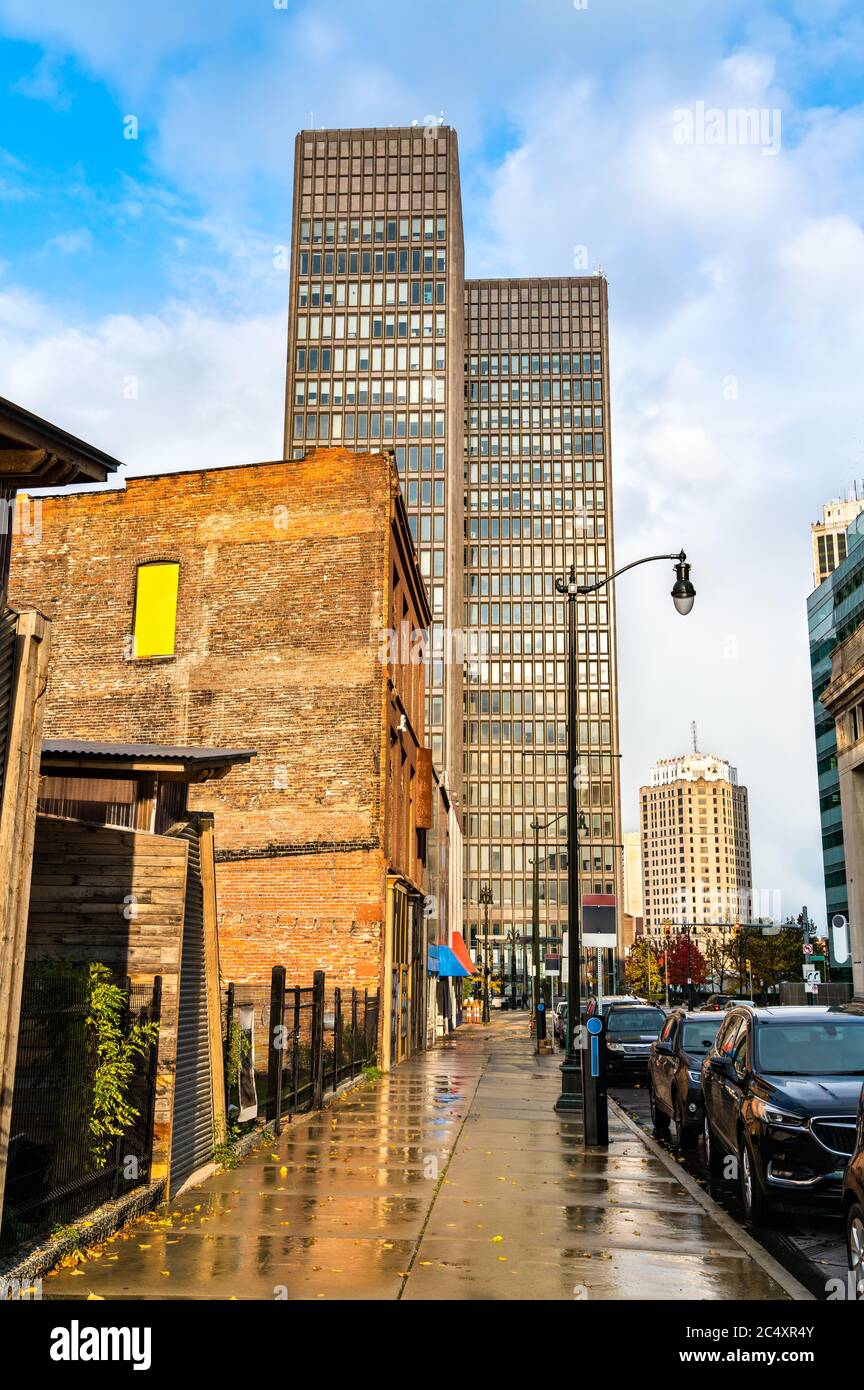 Urban scene in detroit hi-res stock photography and images - Alamy