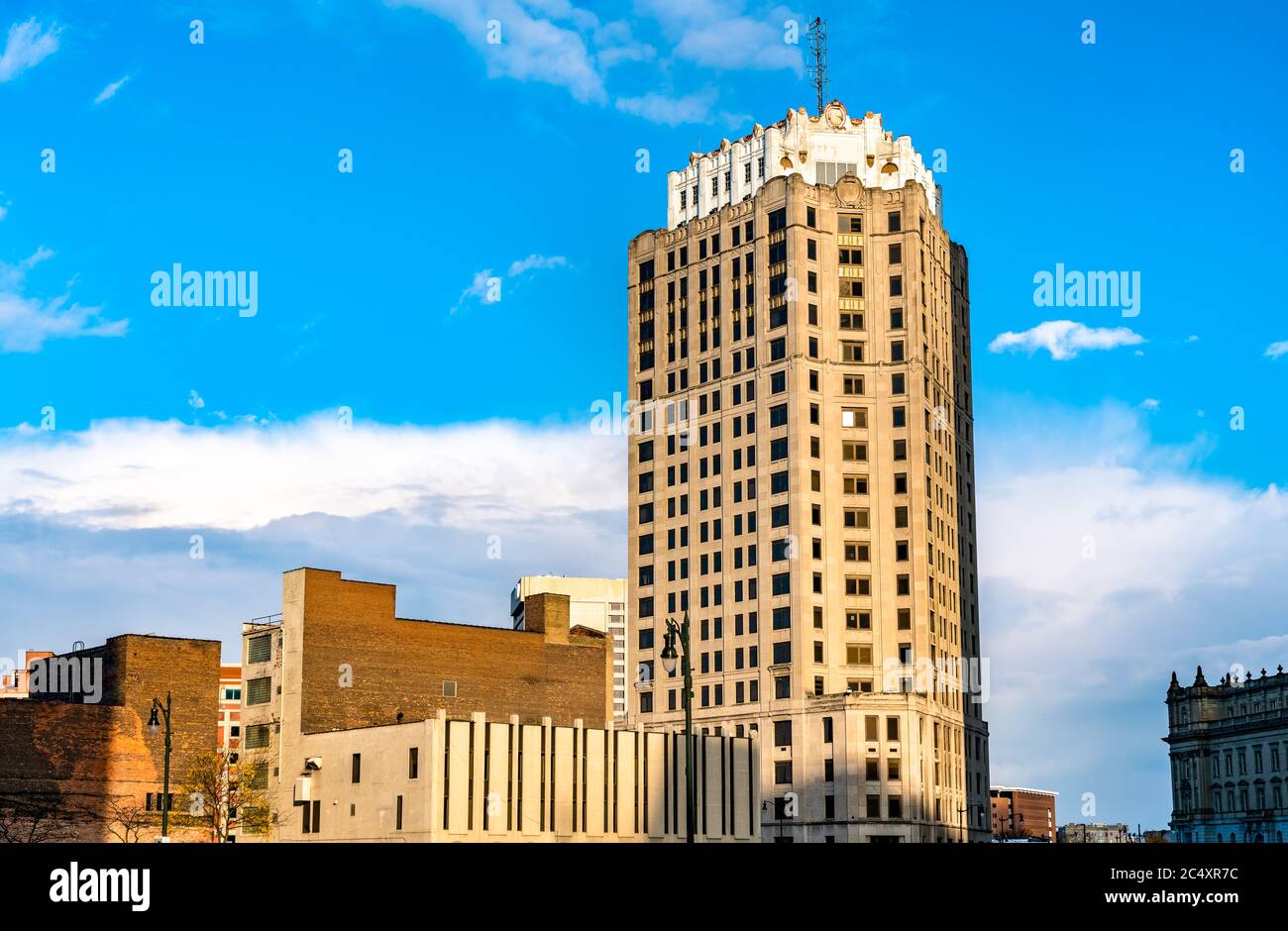 Detroit abandoned buildings hi-res stock photography and images - Alamy