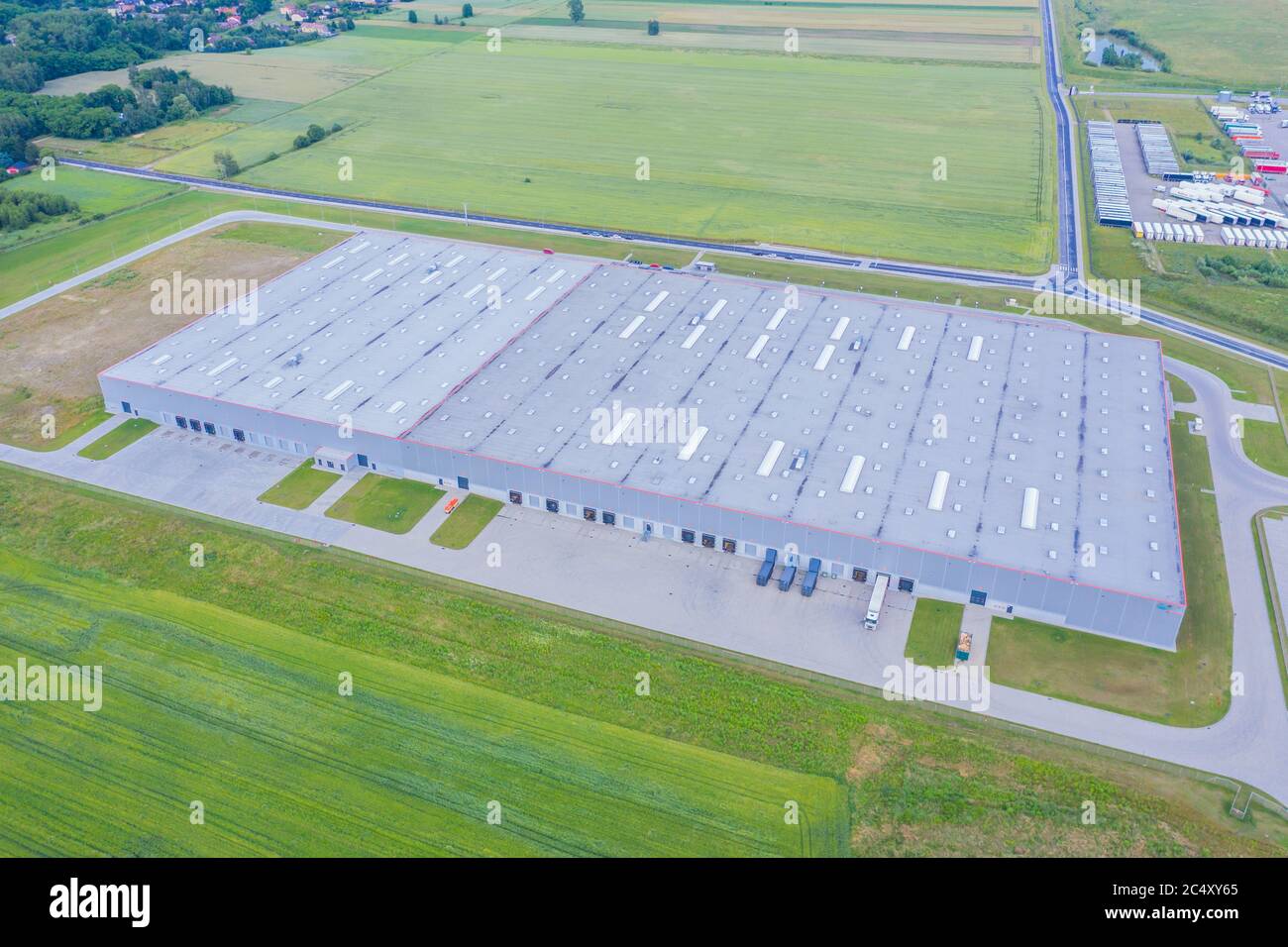 Supermarket loading area hi-res stock photography and images - Alamy