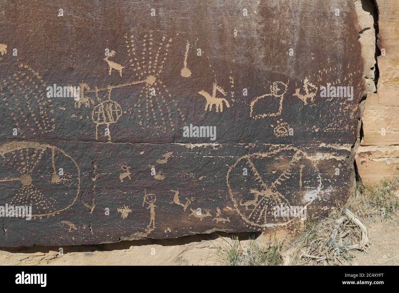 Ancient Native American Indian rock art petroglyph figures Utah 1466 ...