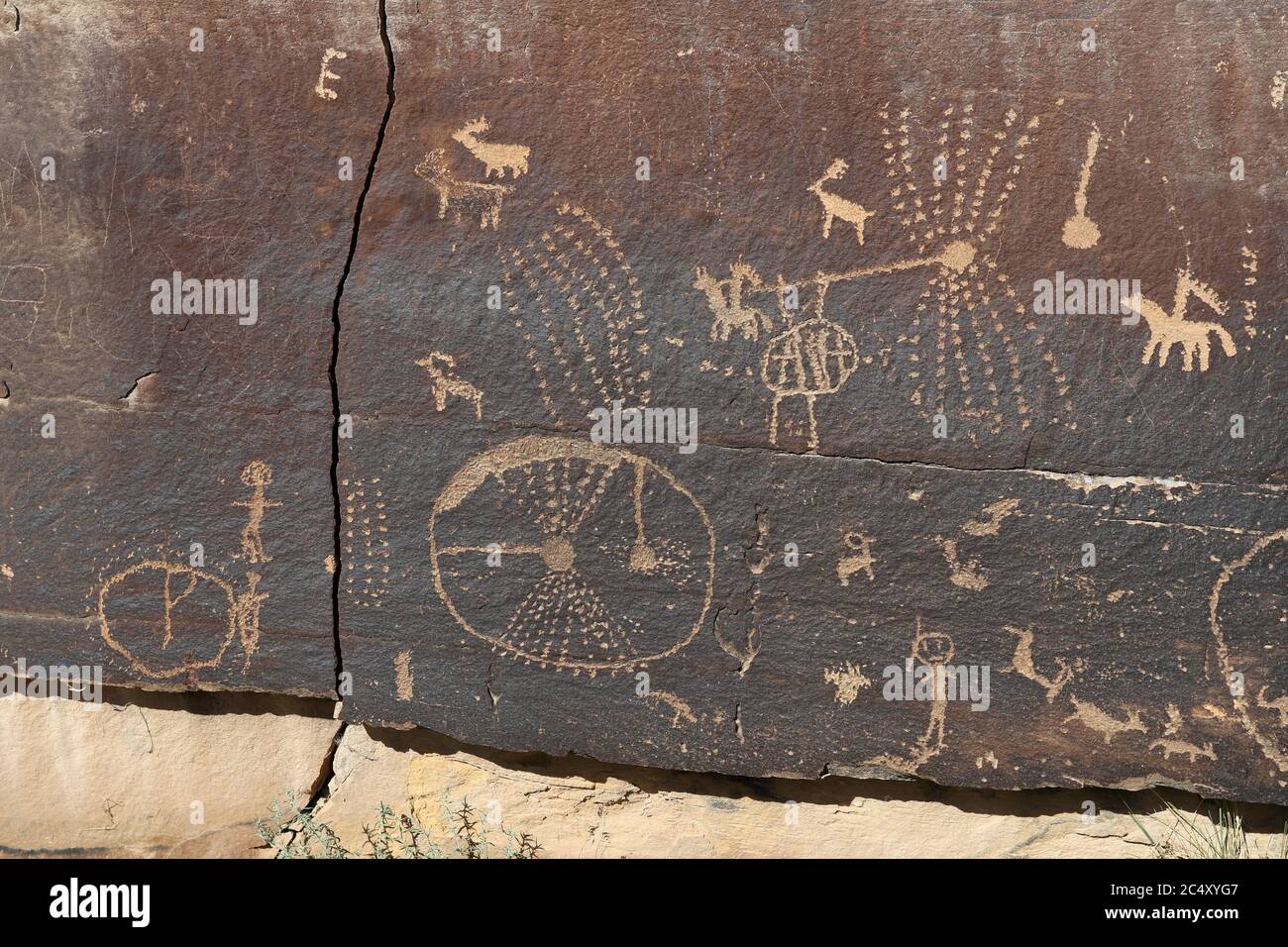 Ancient Native American Indian rock art petroglyph figures Utah 1467 ...