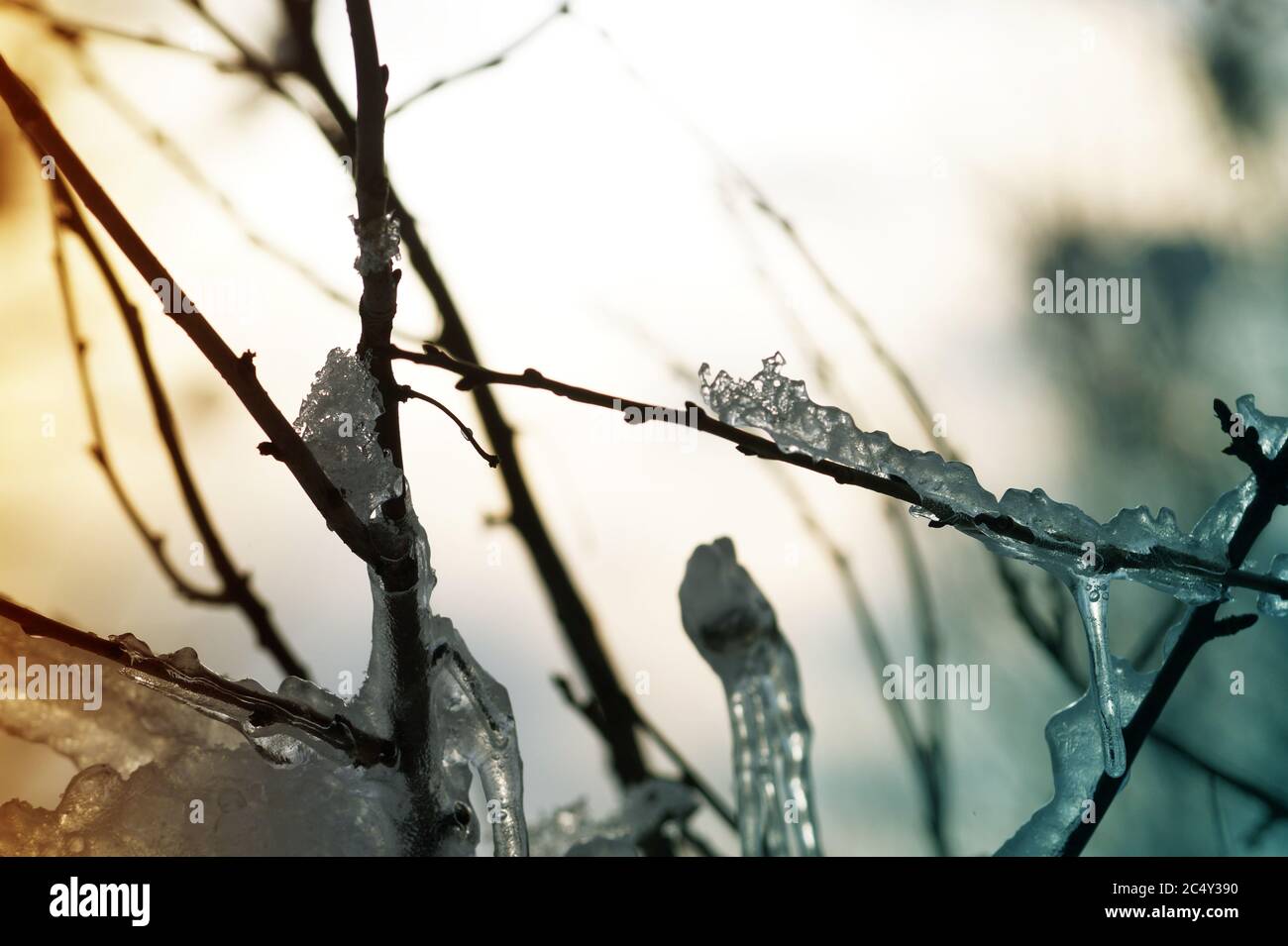 Icicle texture hi-res stock photography and images - Alamy