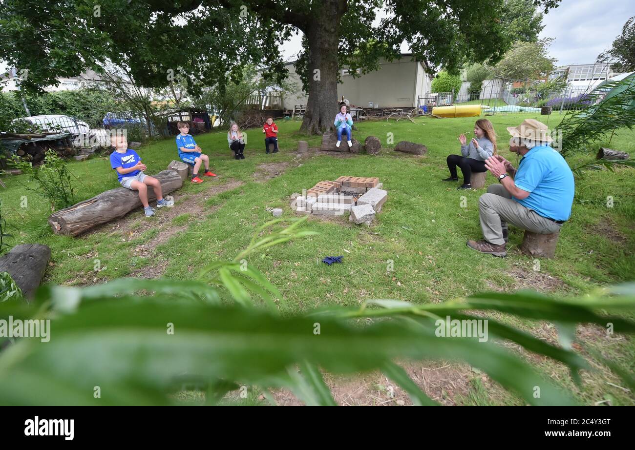 Outdoor Learning Leader Steve Gunning teaches kids outdoor fun ...
