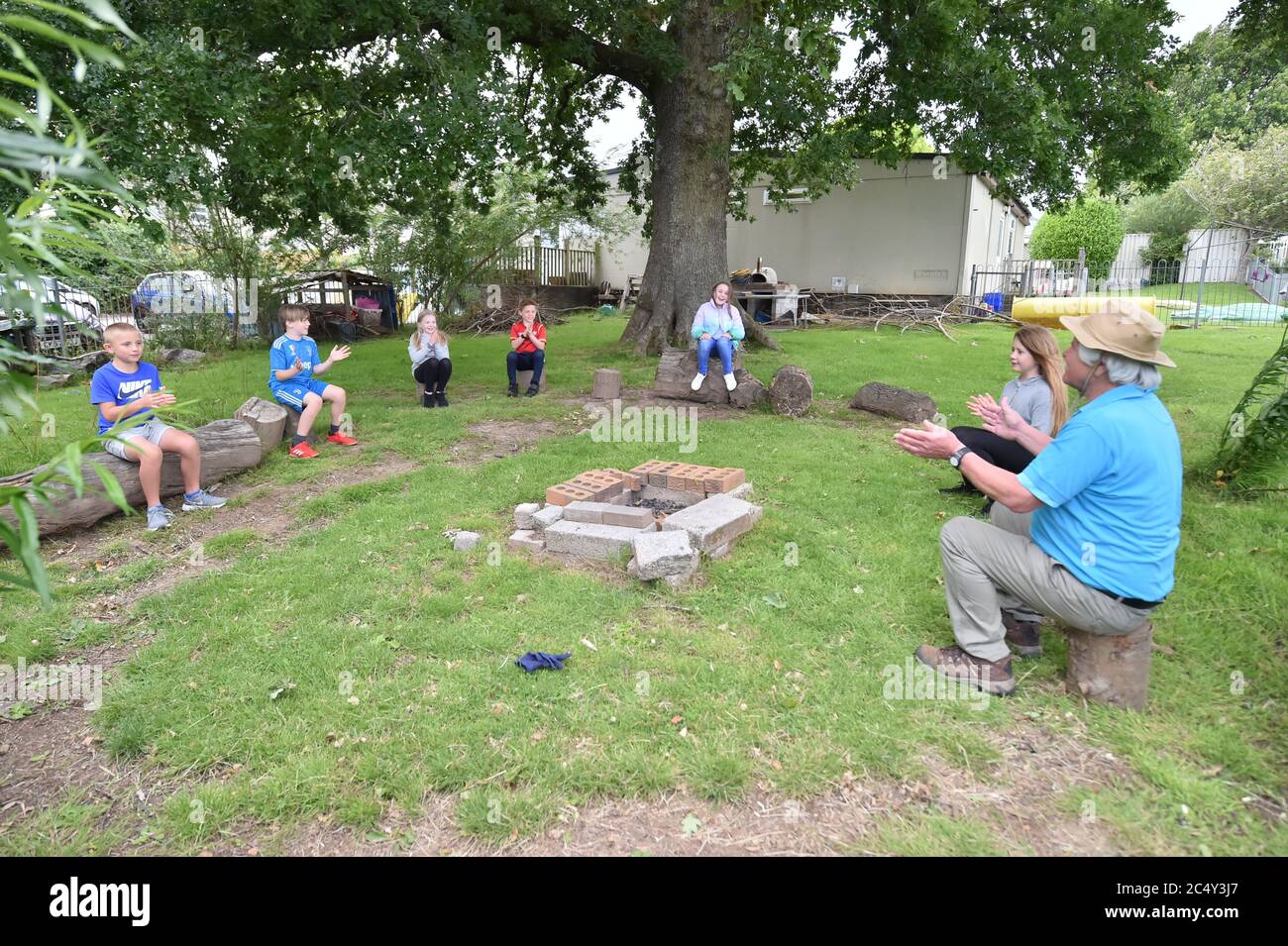 Outdoor Learning Leader Steve Gunning teaches kids outdoor fun ...