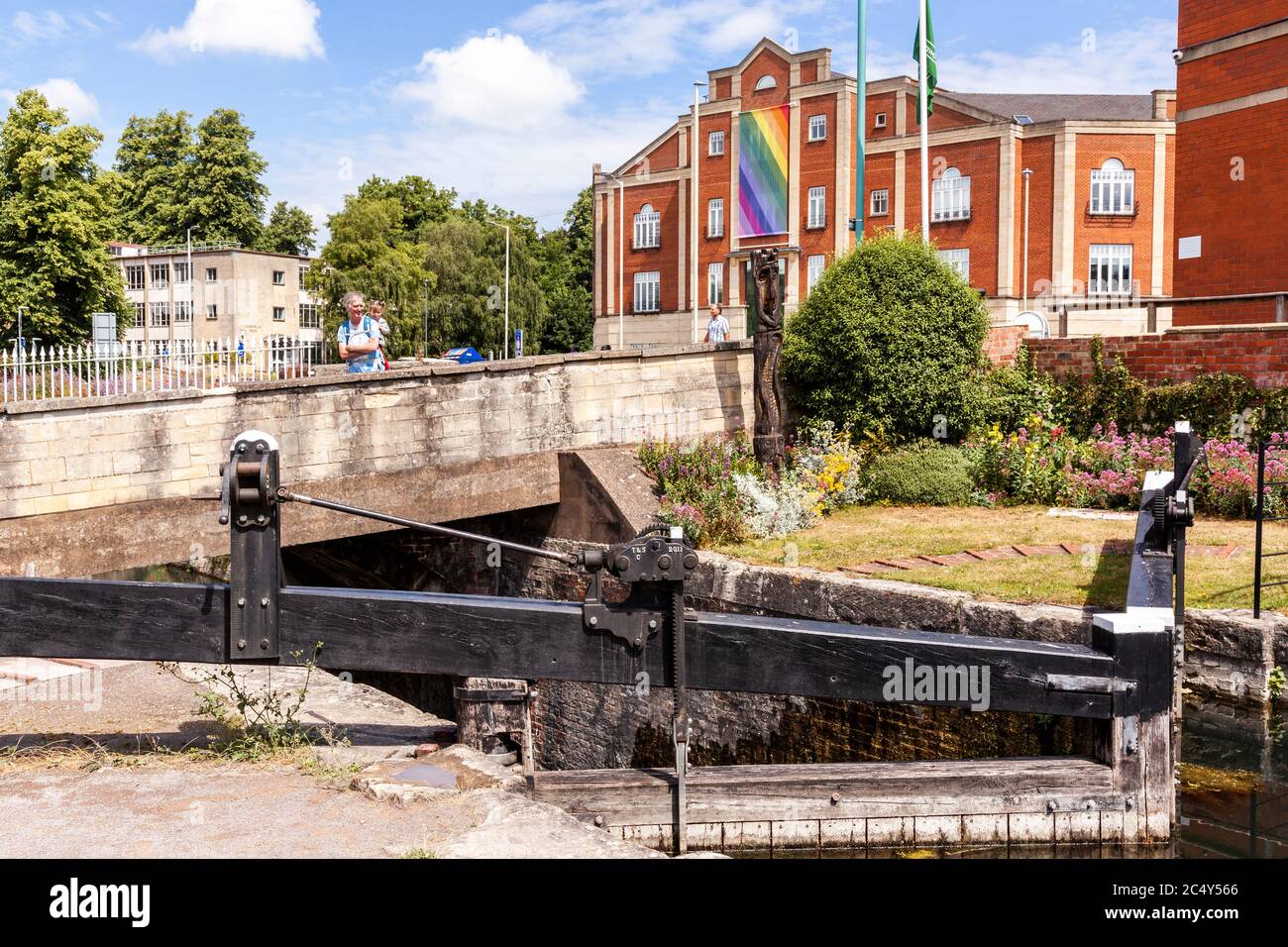 Thames urban architectural hi-res stock photography and images - Alamy