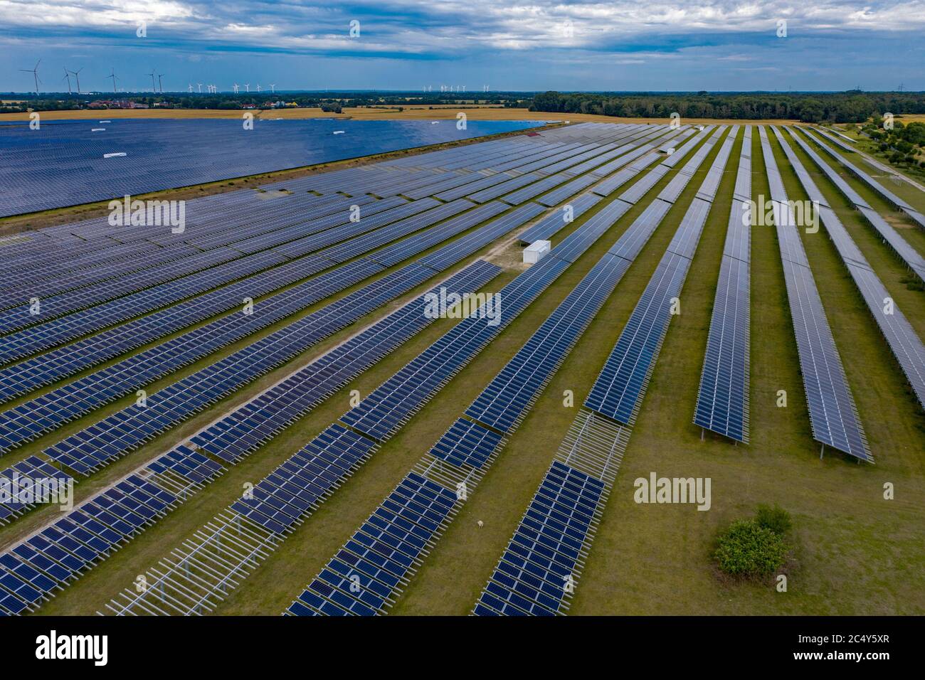 Solar energy generating systems hi-res stock photography and images - Alamy