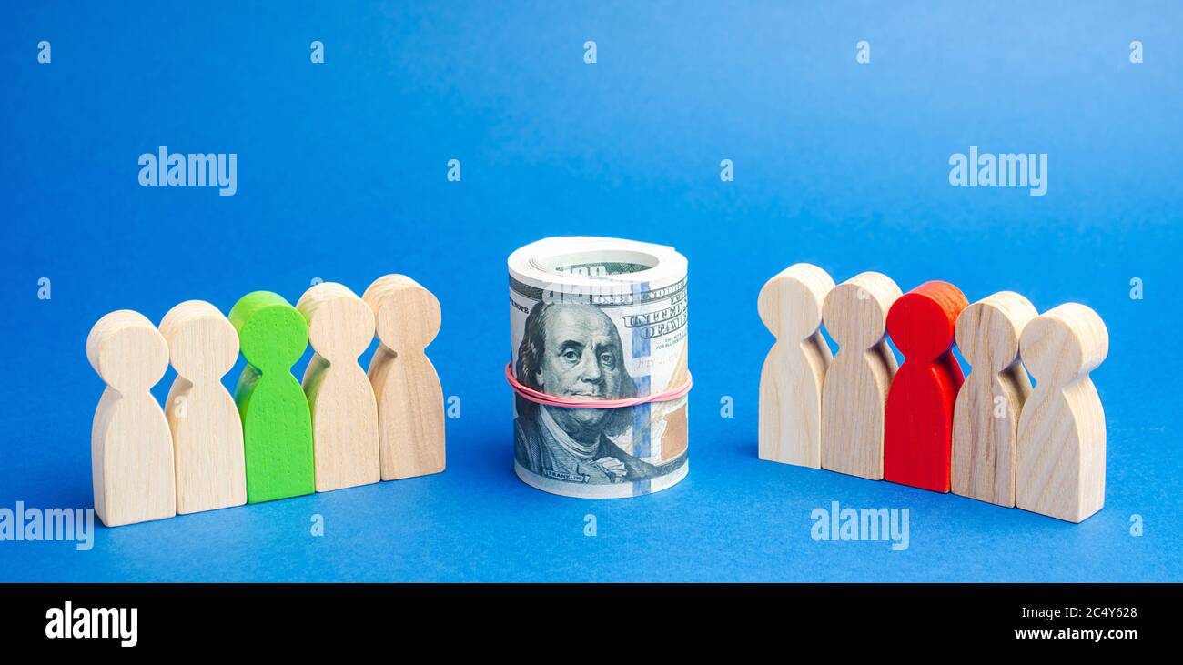 Money interests hi-res stock photography and images - Alamy