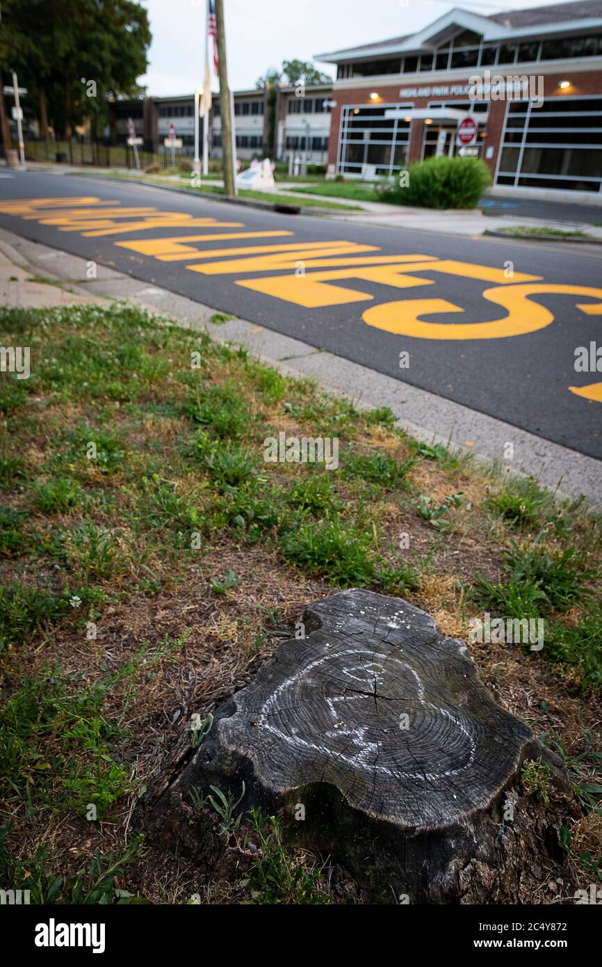 Black lives matter drawing hi-res stock photography and images - Alamy