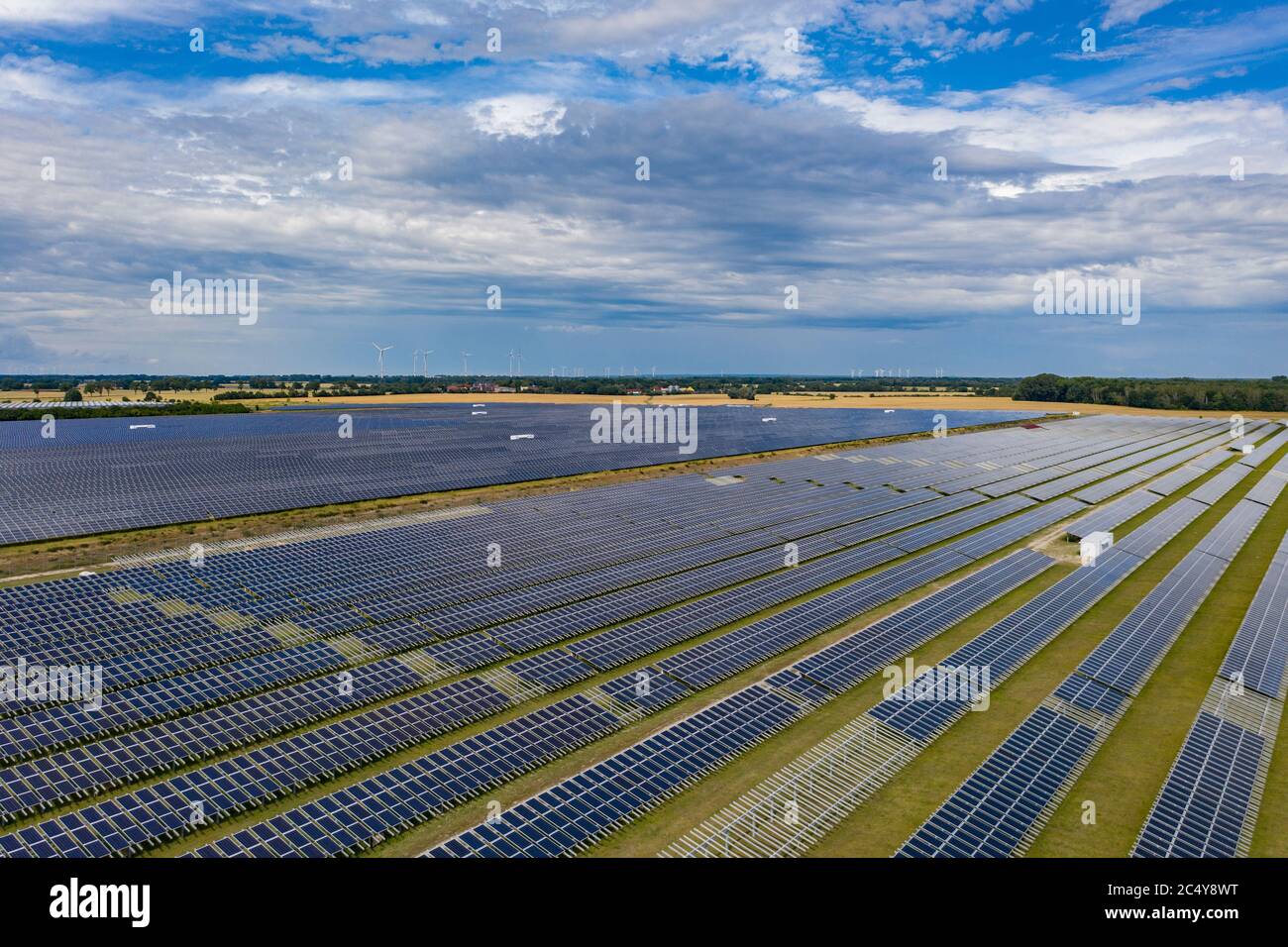 Solar energy generating systems hi-res stock photography and images - Alamy