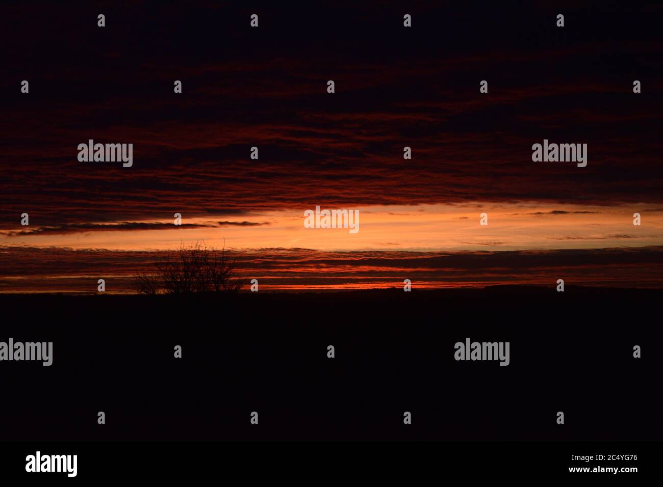 Dark filter hi-res stock photography and images - Alamy