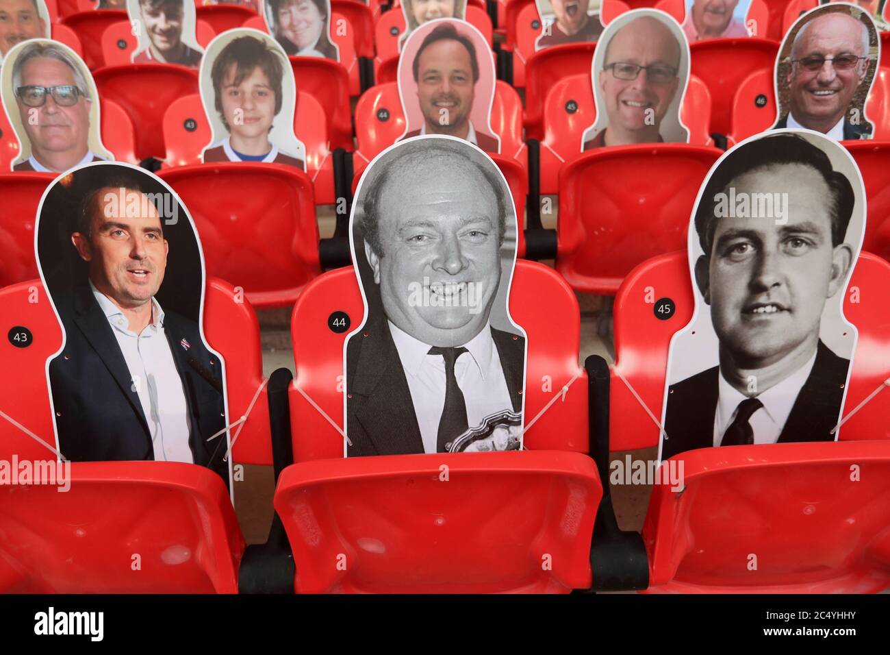 Graham carr football manager hi-res stock photography and images - Alamy