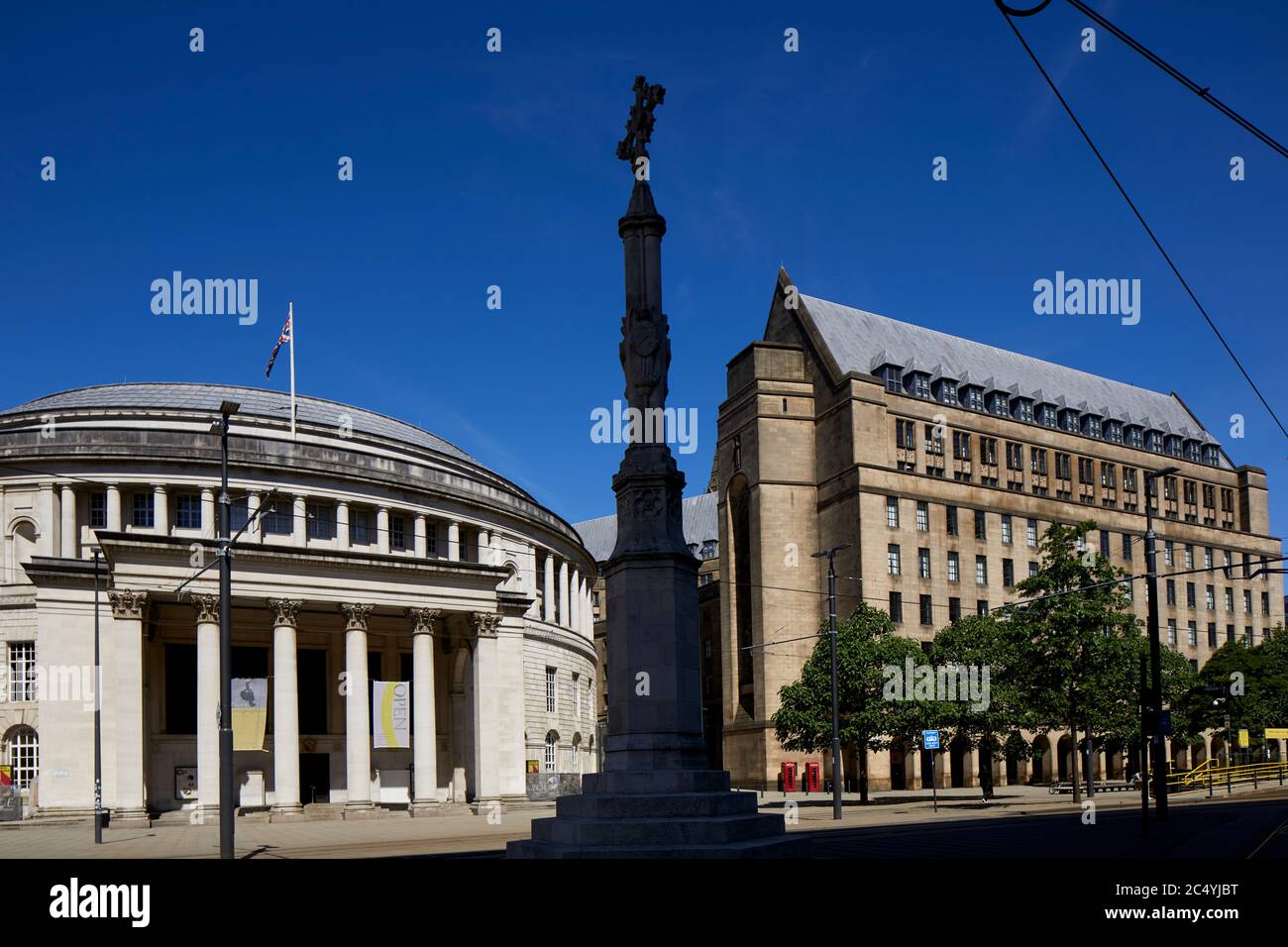 Manchester city centre landmark dome shaped sandstone manchester ...