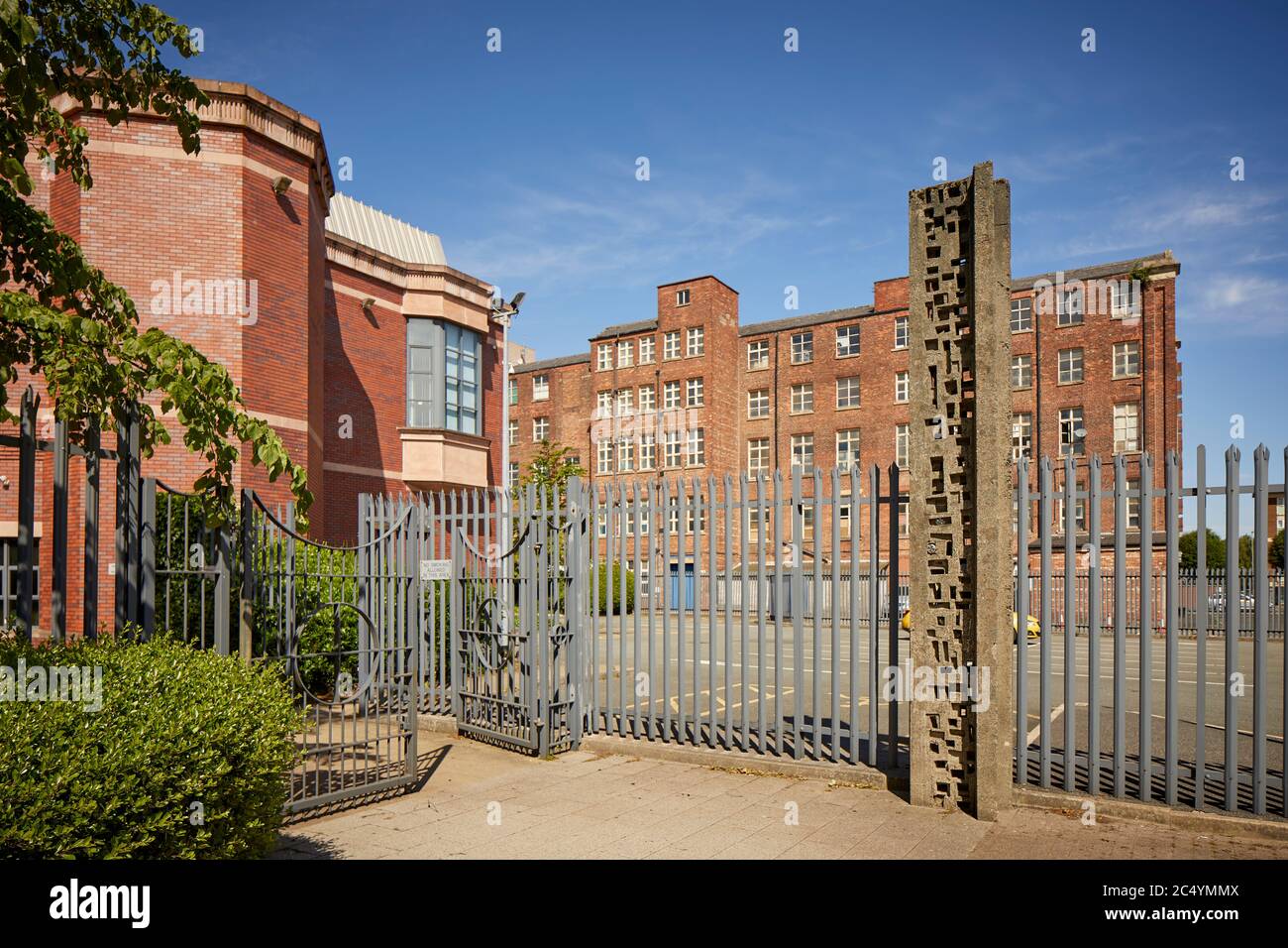 Ashton-under-Lyne town centre modern design Tameside Magistrates' Court ...