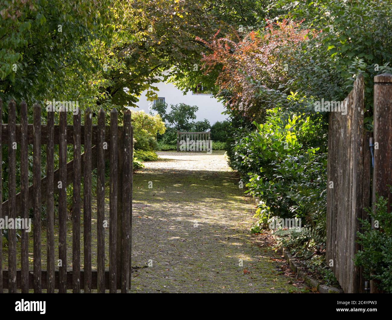 Open gate leading path open hi-res stock photography and images - Alamy