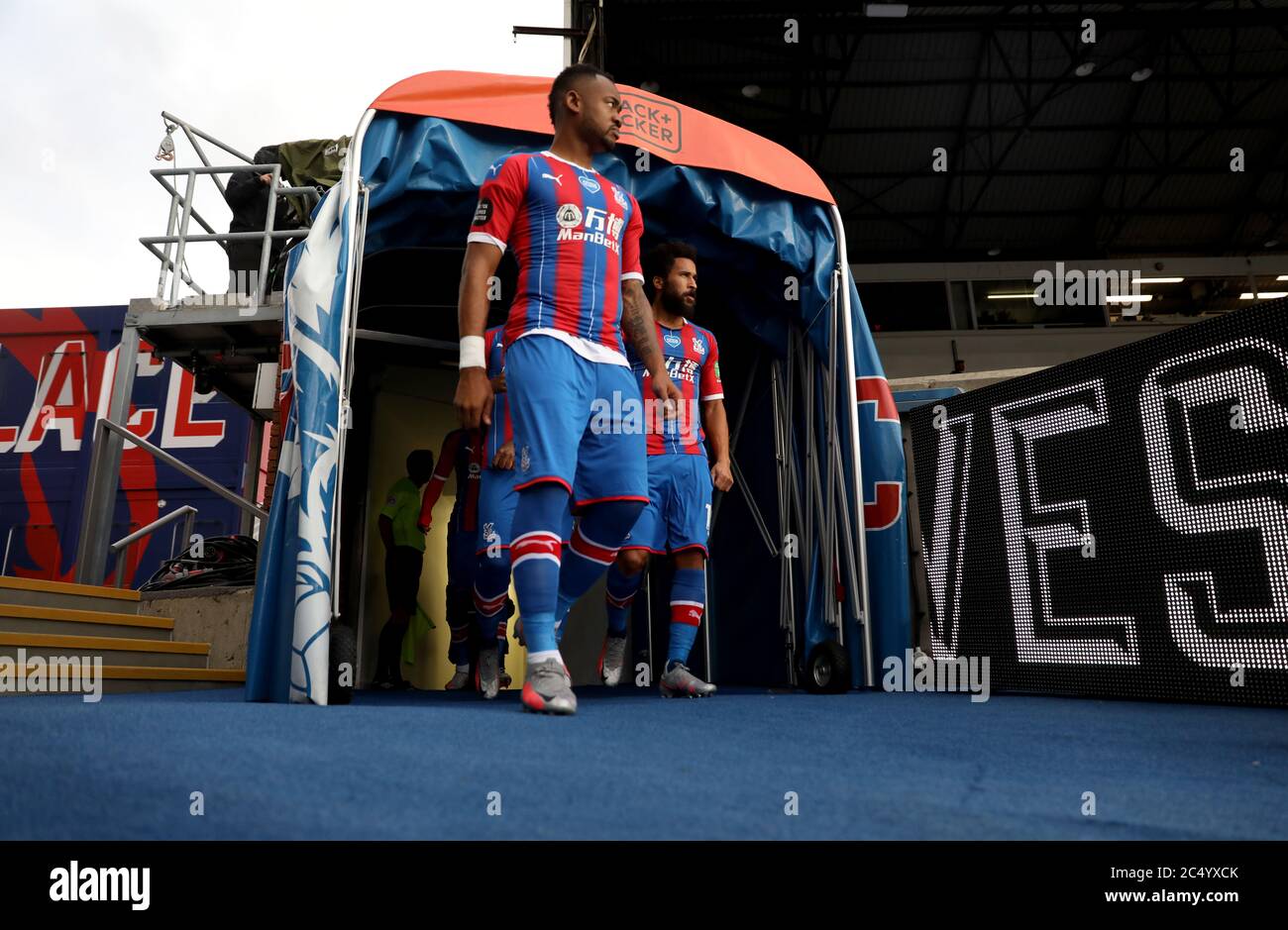 Crystal Palace players emerge from the tunnel for the Premier League ...