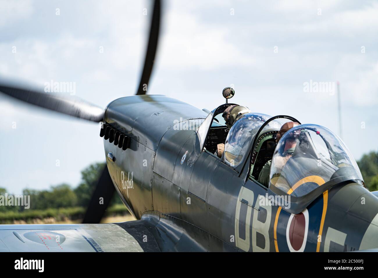 Supermarine spitfire mark 9 hi-res stock photography and images - Alamy