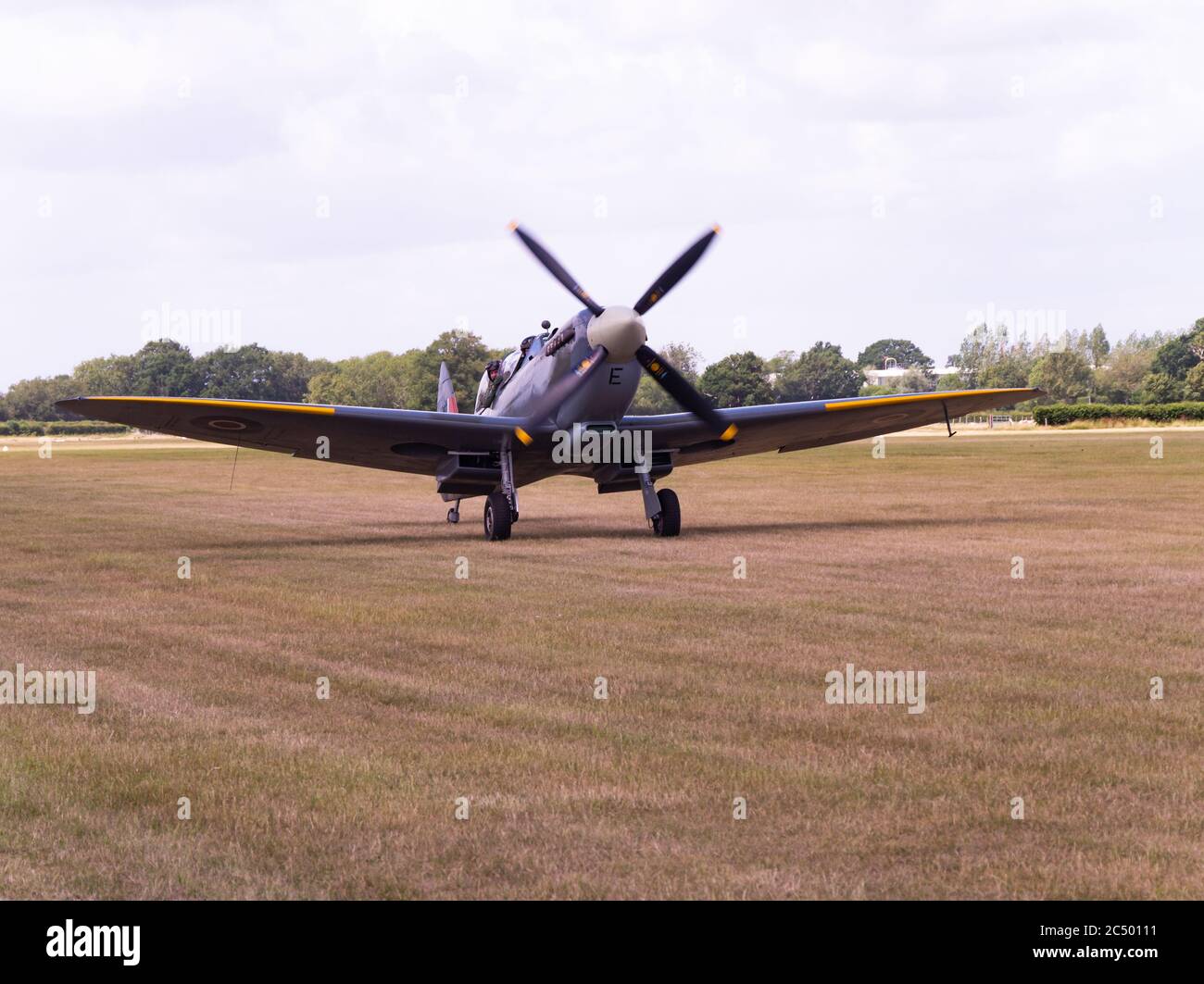Raf ground crew wwii hi-res stock photography and images - Alamy