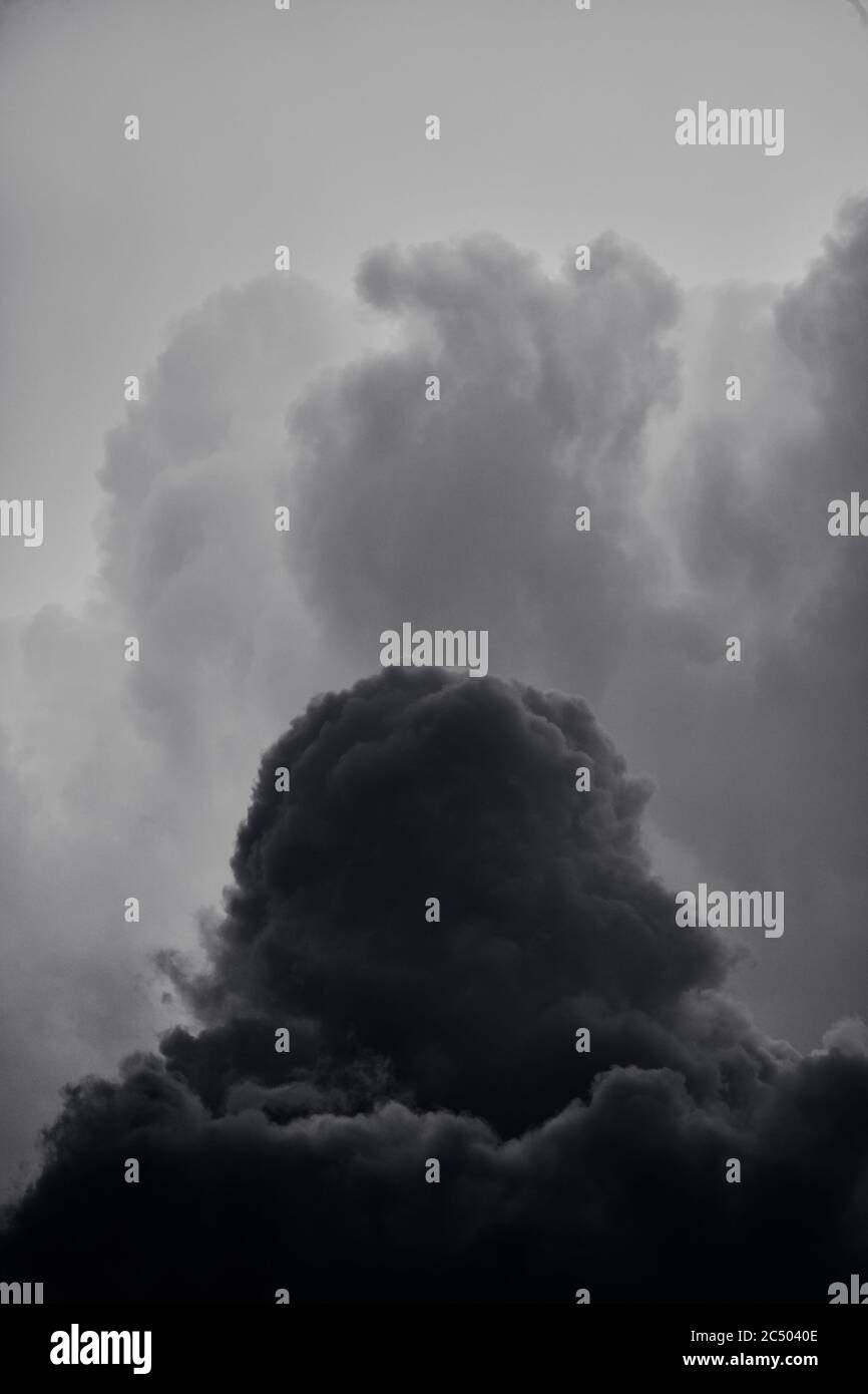 Dramatic black smoke from a fire Stock Photo - Alamy