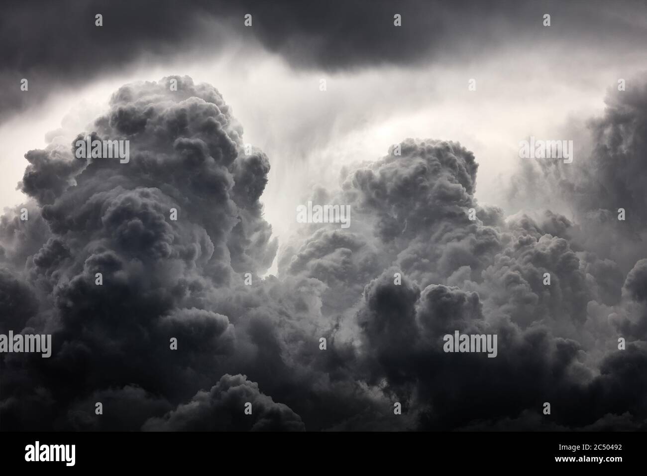 Clouds background. Dramatic grey clouds Stock Photo - Alamy