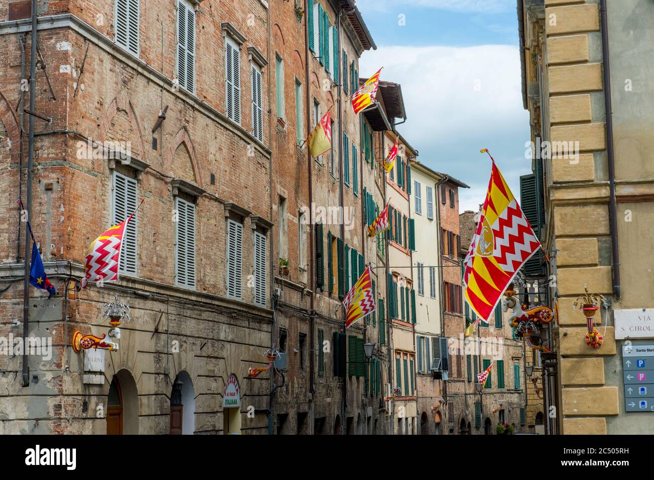 Symbols of the Valdimontone (Valley of the Ram) district in the ...