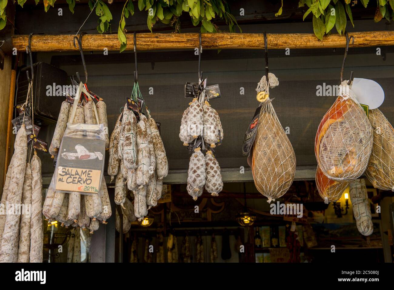 Medieval butcher shop hi-res stock photography and images - Alamy