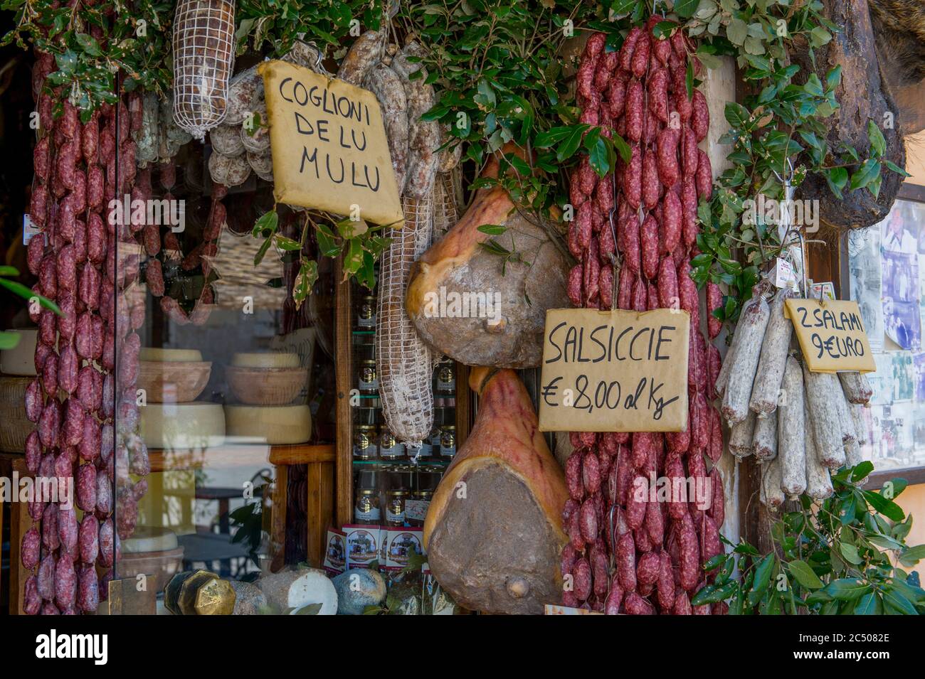 Medieval butcher shop hi-res stock photography and images - Alamy